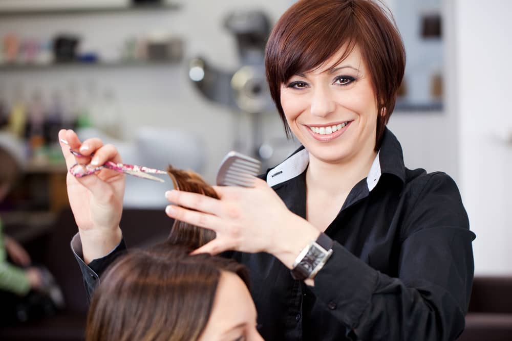 New Hair Stylist? What to Expect at Your First Visit